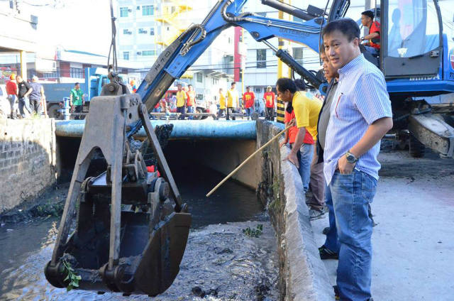 MMDA Ramps Up Street Clearing, Estero Cleaning Efforts
