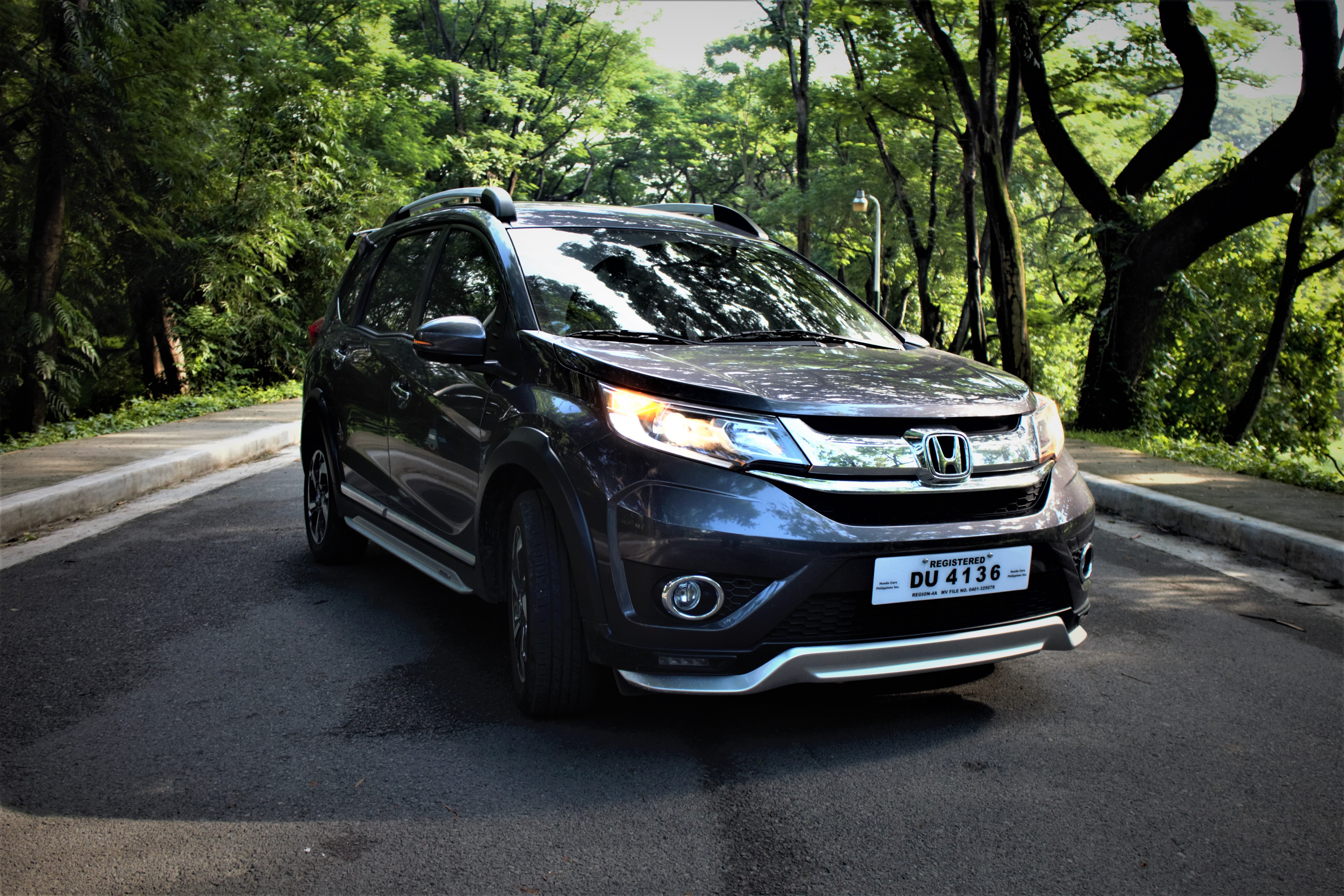 TEST DRIVE: 2017 Honda BR-V Modulo Sport - More Than Just a Minivan