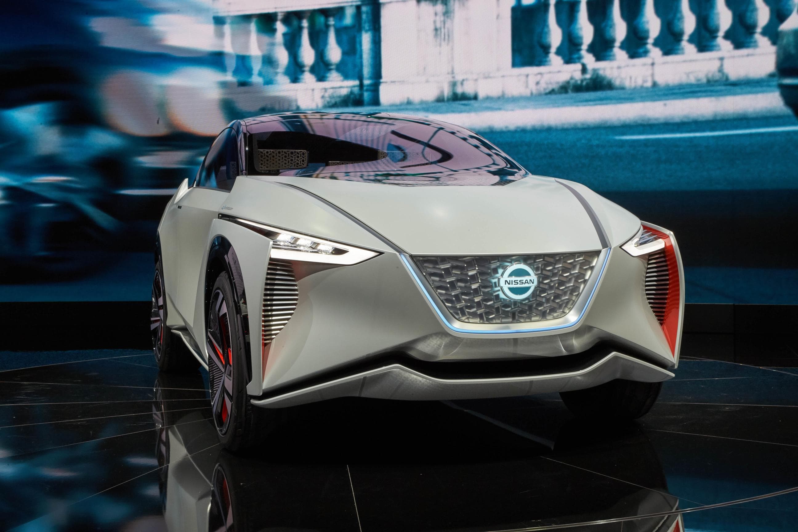 Tokyo 2017: Nissan Unveils IMx Zero-Emission Concept