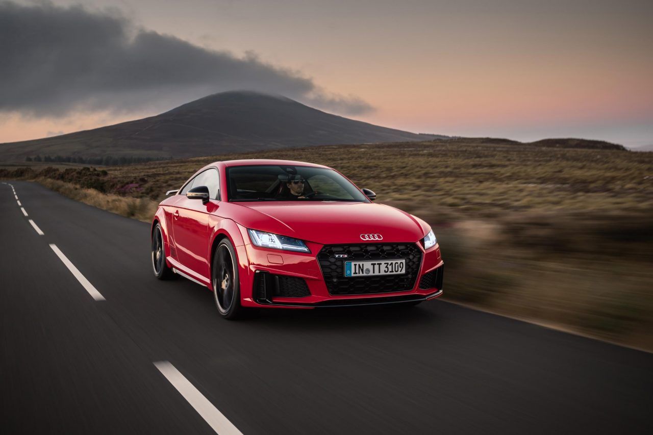 2019 Audi TT Revealed with Mild Exterior Update, New Engine