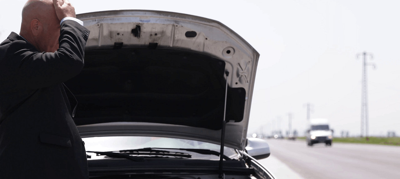 Top 5 Reasons for a Car Breakdown in the Middle of the Road