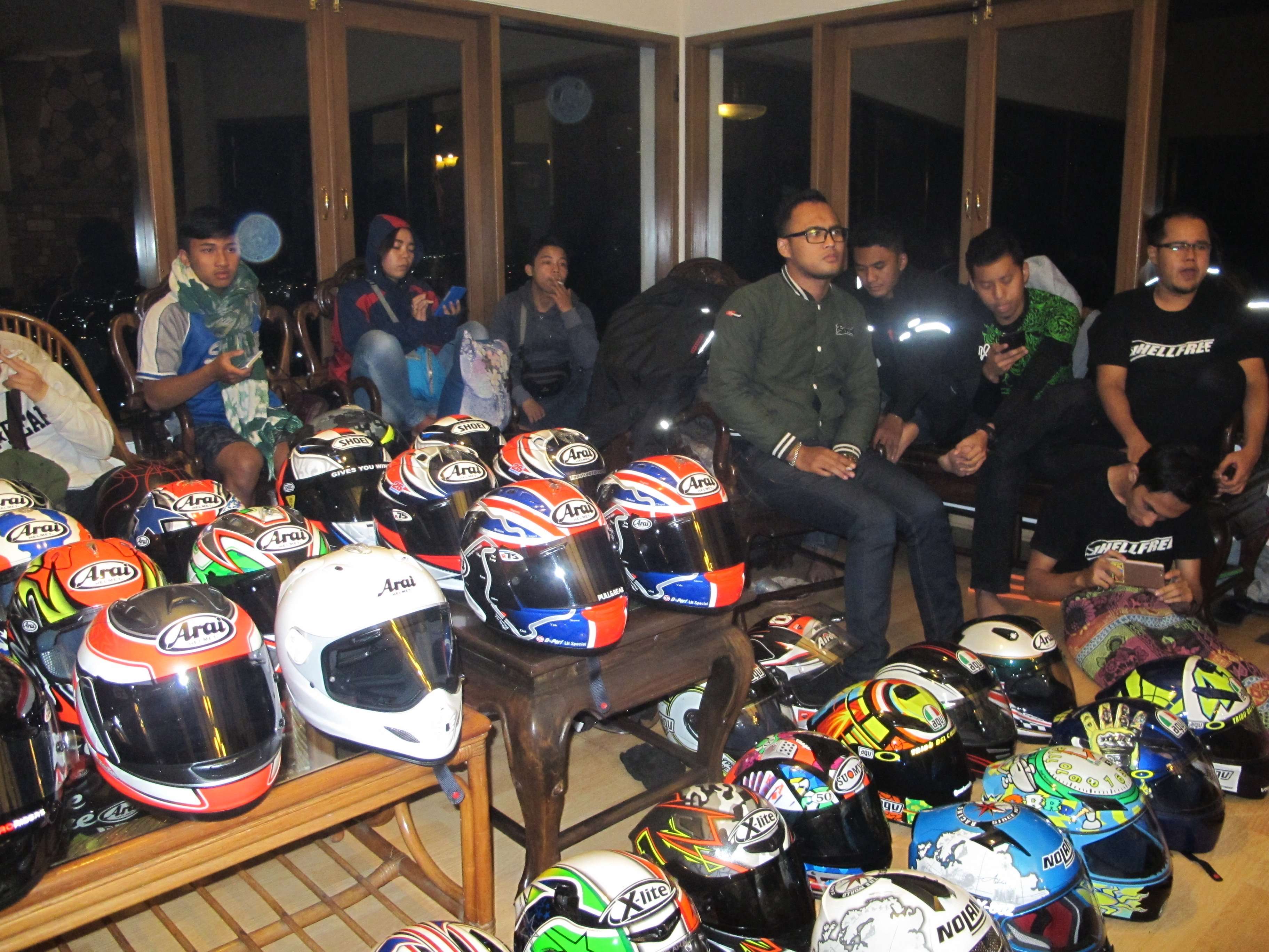 Kopdar Gabungan Pecinta Helm Jakarta dan Bandung