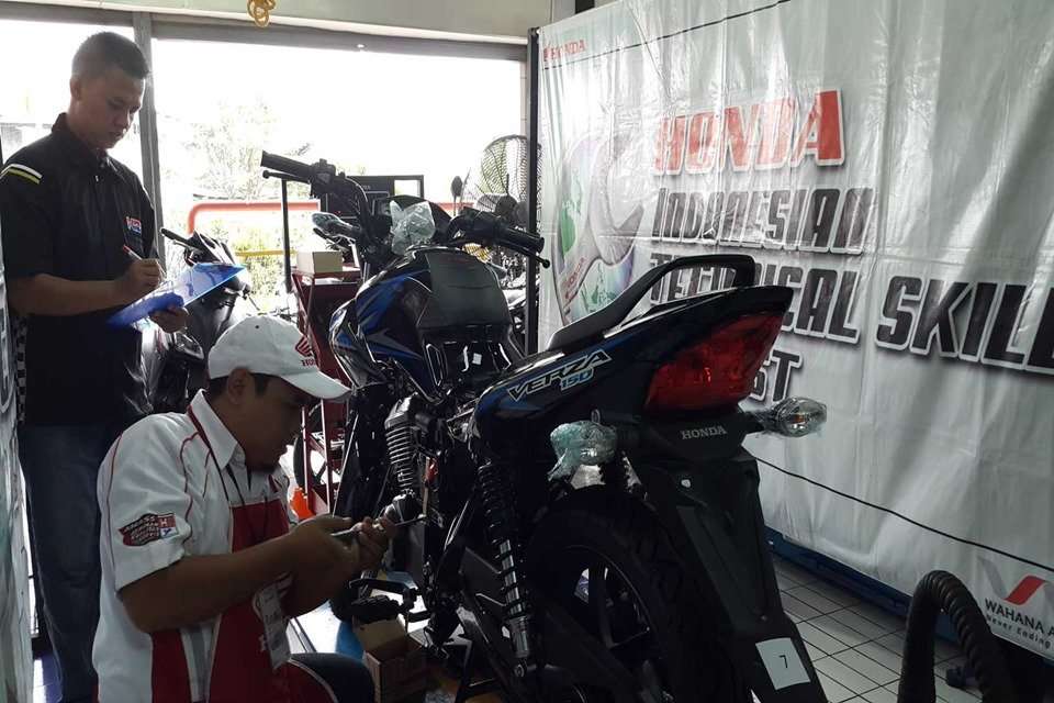Mencari Mekanik Handal Lewat Honda Indonesia Technical Skill Contest 2016