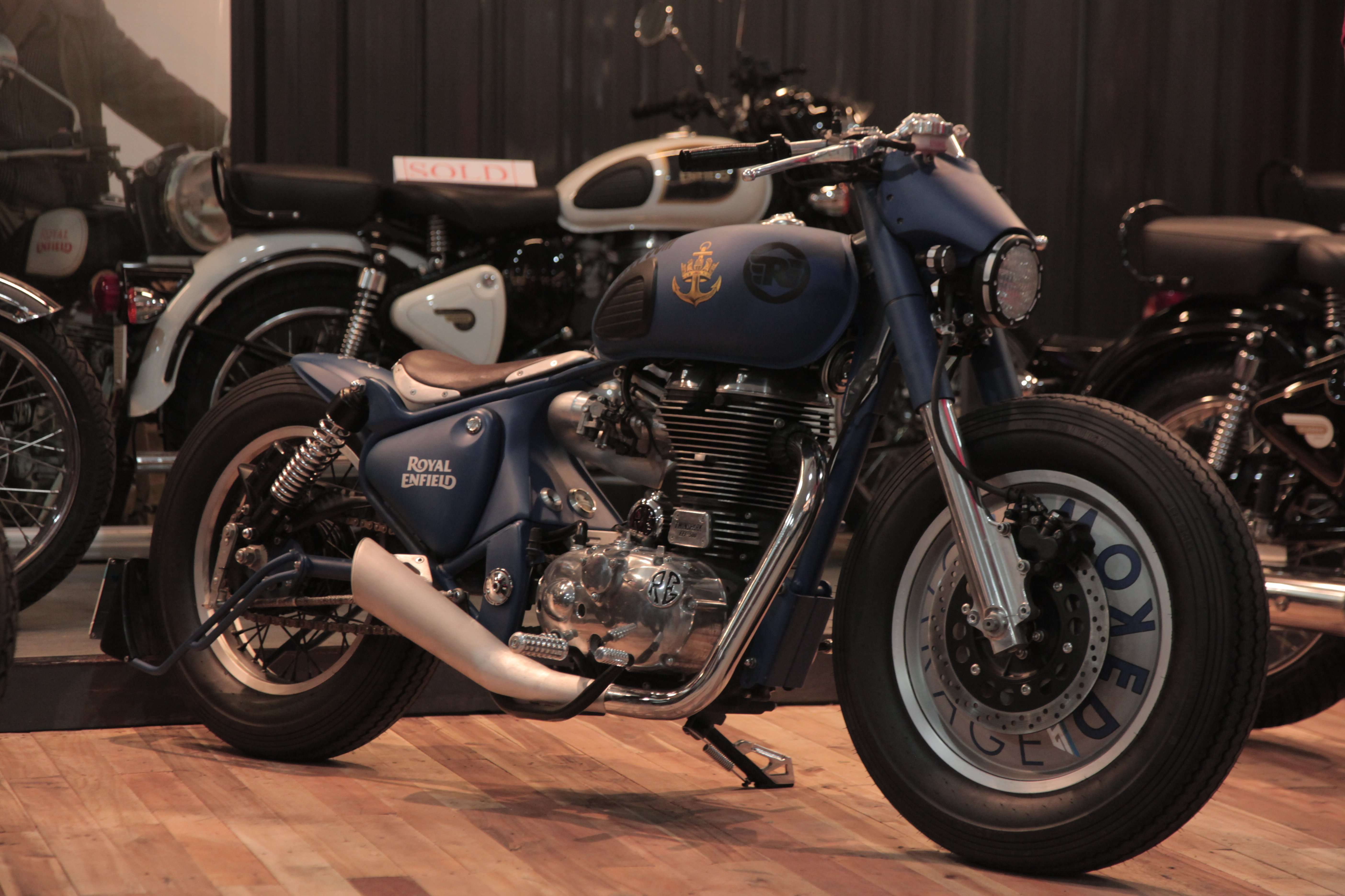 Royal Enfield Hadirkan Motor Kastem Garapan Tiga Builder