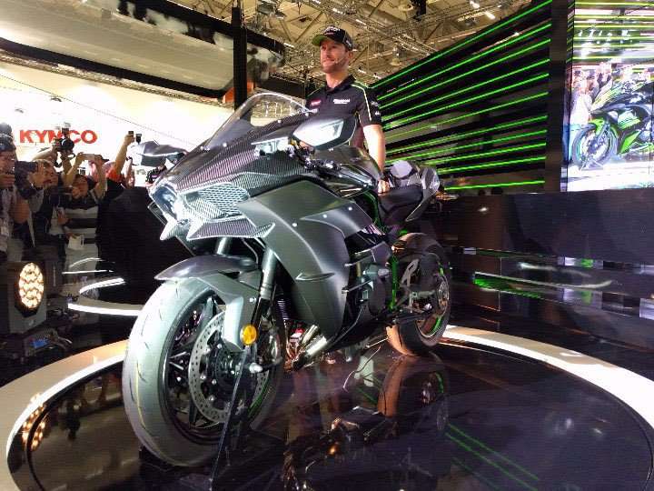 Kawasaki Ninja H2 Carbon Siap Dipesan Desember Ini