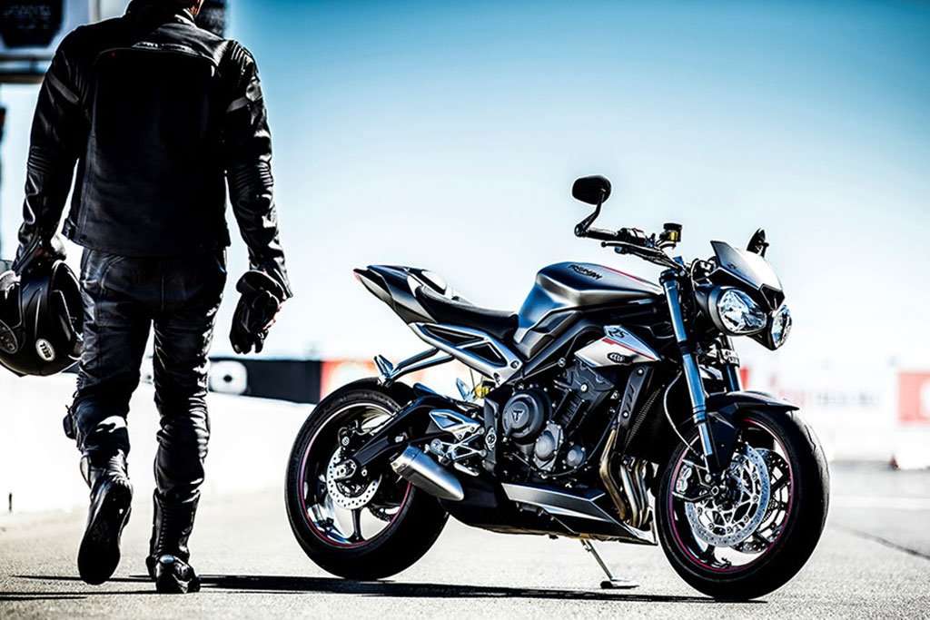 Triumph Motorcycles Resmi Meluncurkan Street Triple Model 2017