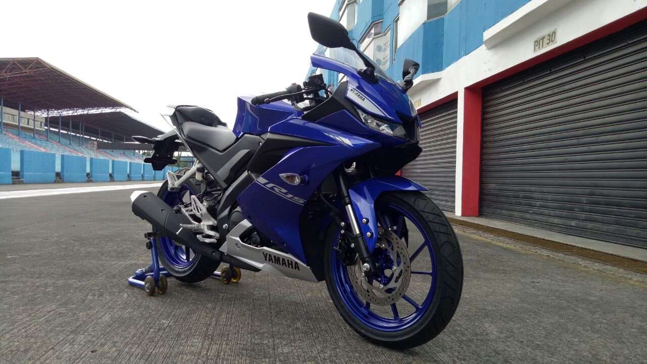 GALERI FOTO: All New Yamaha R15 (20 Foto)