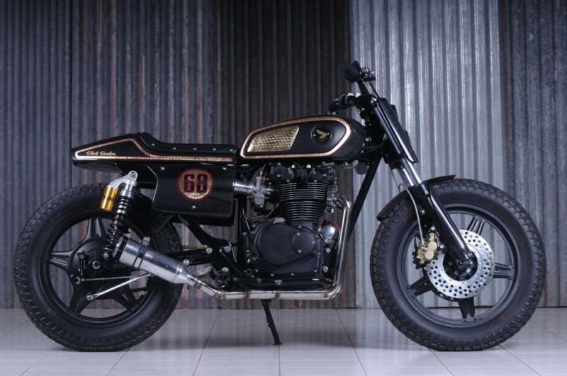 Black Bomber, Kolaborasi Protechnic dan Gearhead Monkey Garage