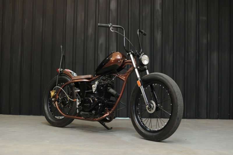 Kawasaki Binter Merzy 1982, Serba Coklat