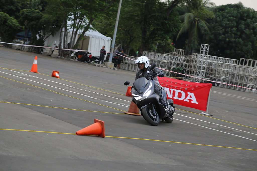 Test Ride All New Honda PCX Hybrid