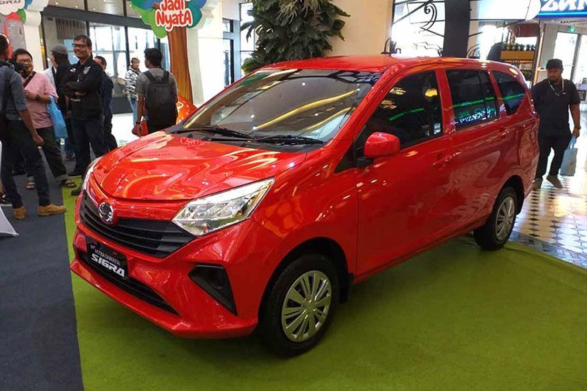 Daihatsu Sigra R Deluxe: Melebihi Ekspektasi | Oto