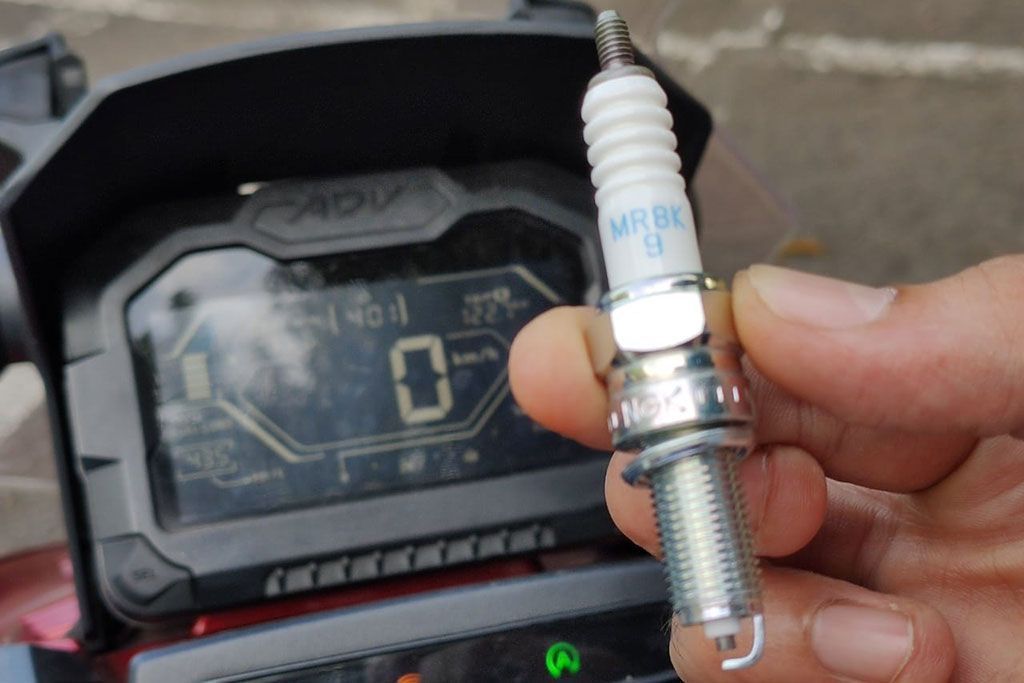 Ciri-ciri Busi Motor Bermasalah dan Usia Pakai yang Optimal