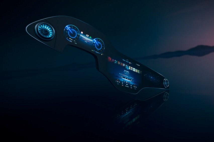 Mercedes-Benz creates touchscreen almost the size of interior’s width