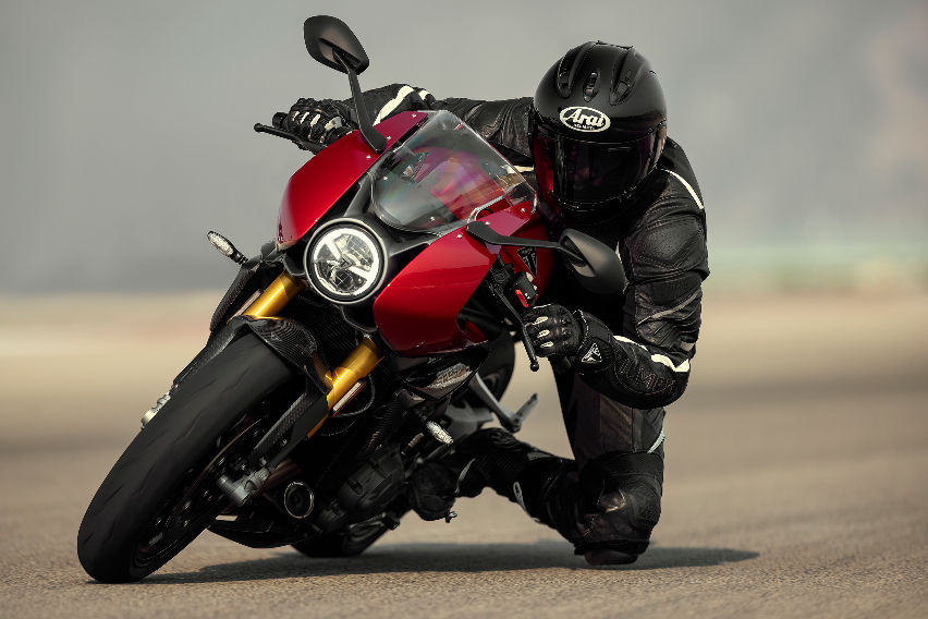 Triumph unveils new Speed Triple 1200 RR