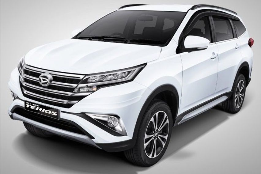 Melihat Perbedaan Eksterior Toyota Rush dan Daihatsu Terios | Oto