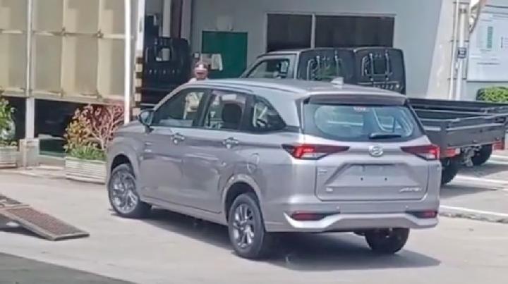 All New Daihatsu Xenia CVT 2022 Mulai Bertebaran, Temukan Beda dari ...