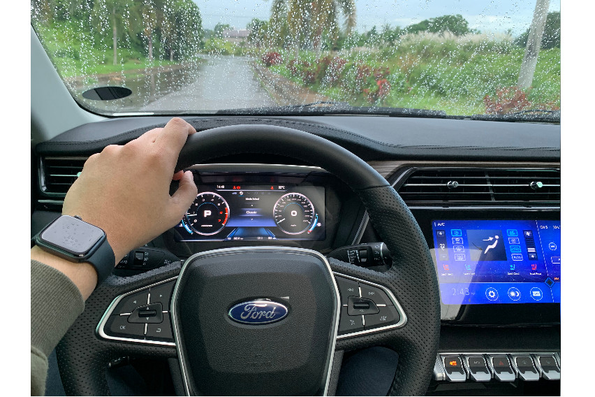 Stay safe this holiday season with these driving tips from Ford PH