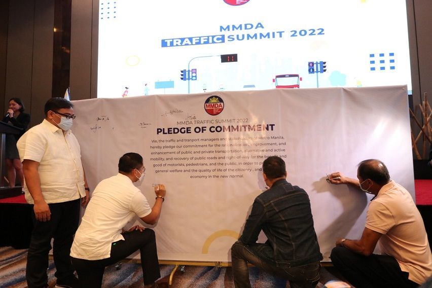 MMDA, stakeholders sign commitment pledge for public and private transport