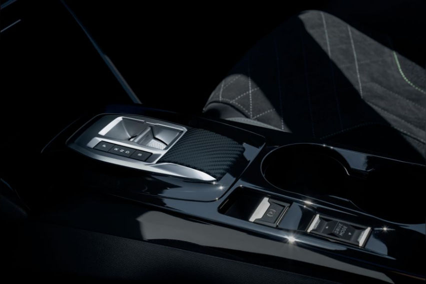 Peugeot equips 208, 2008 with new automatic shifter