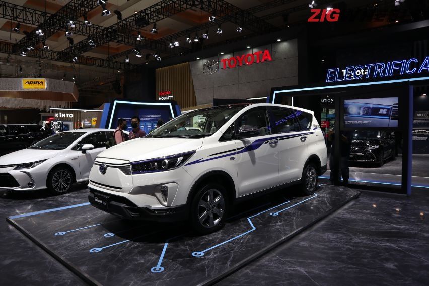Melihat Lebih Dekat Toyota Kijang Innova EV Concept