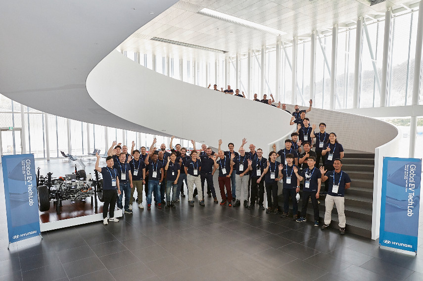 Hyundai hosts ‘EV Tech Lab’ workshop