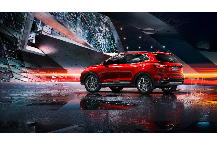 A refined experience: Checking out the cabin of the MG HS