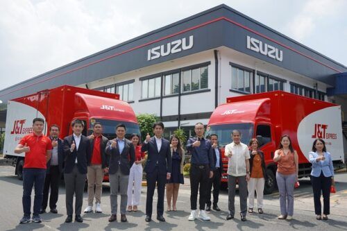 Isuzu PH turns over 28 NLR PUV units in Oriental Mindoro | Zigwheels
