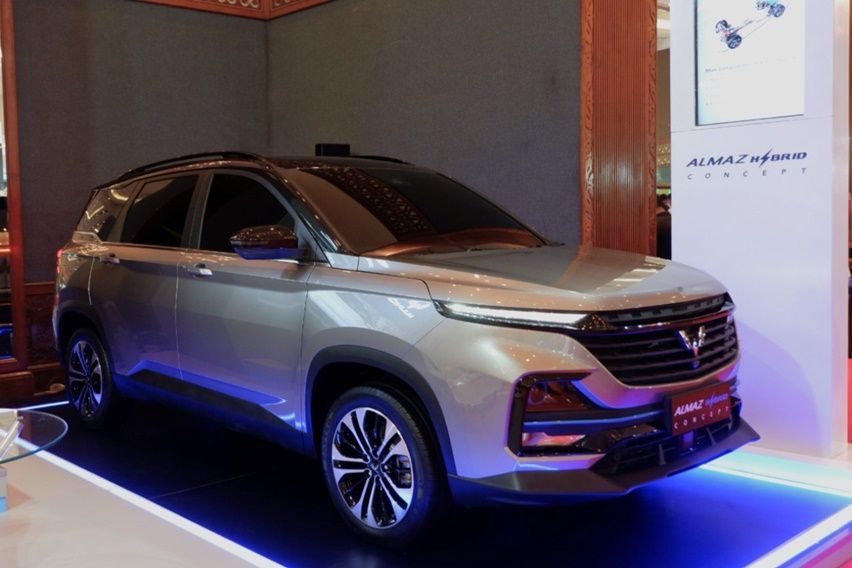 Salip Innova Zenix HEV, Wuling Luncurkan Almaz Hybrid 3 November 2022
