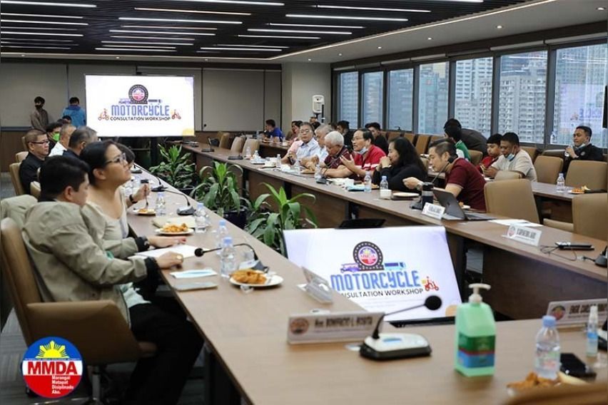 MMDA to recommend moto lane revival along Commonwealth Avenue to NCR mayors