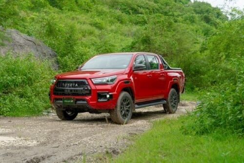 A look at the 7 variants of the new Toyota Hilux