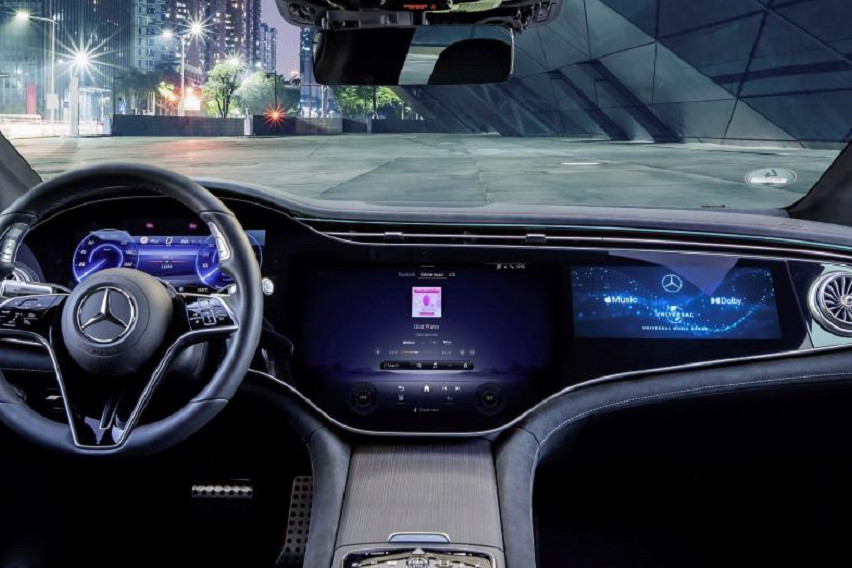 Mercedes-Benz partners with Apple Music and Universal Music Group to ...