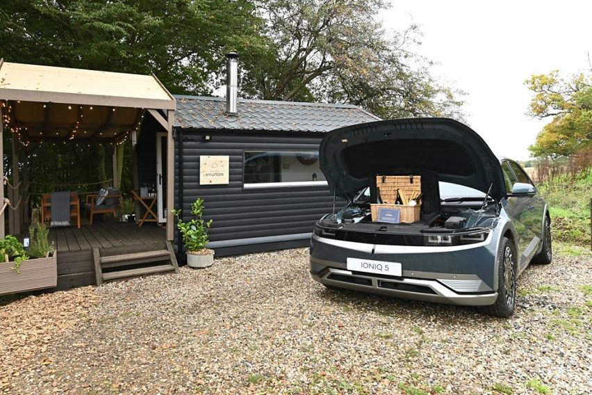Hyundai's pop-up inn now open