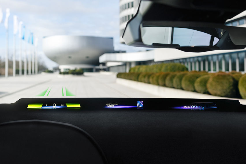 BMW Panoramic Vision to be introduced in 2025