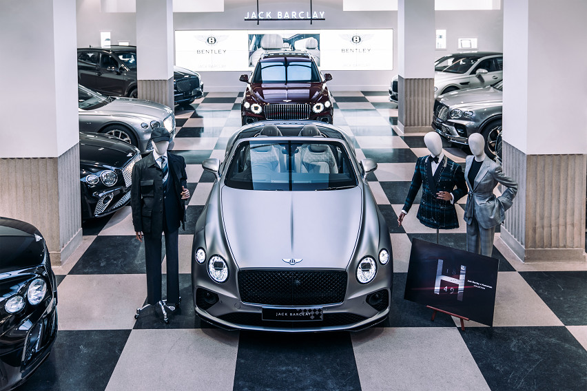 Bentley presents 2 limited-edition models