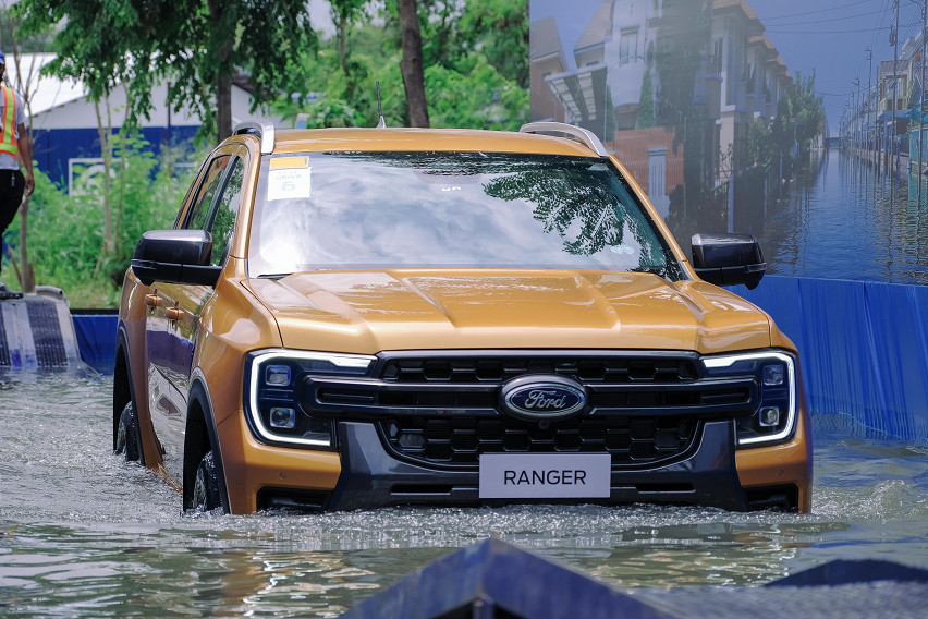 Ford PH shares 4 safety tips for drivers braving the rainy season