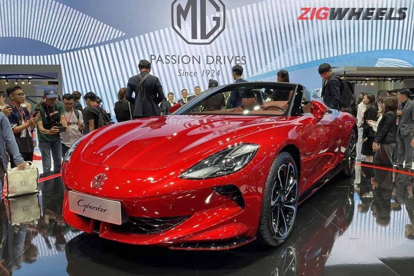 Kencang dan Eksotis, MG Cyberster Menghidupkan Lagi Aura MGB Roadster